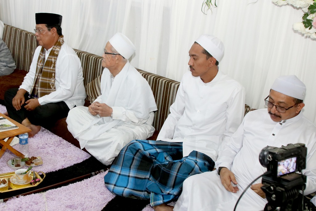 Peringatan Haul Wali Lima: Jejak Spiritualitas dan Kehidupan Sejati ...
