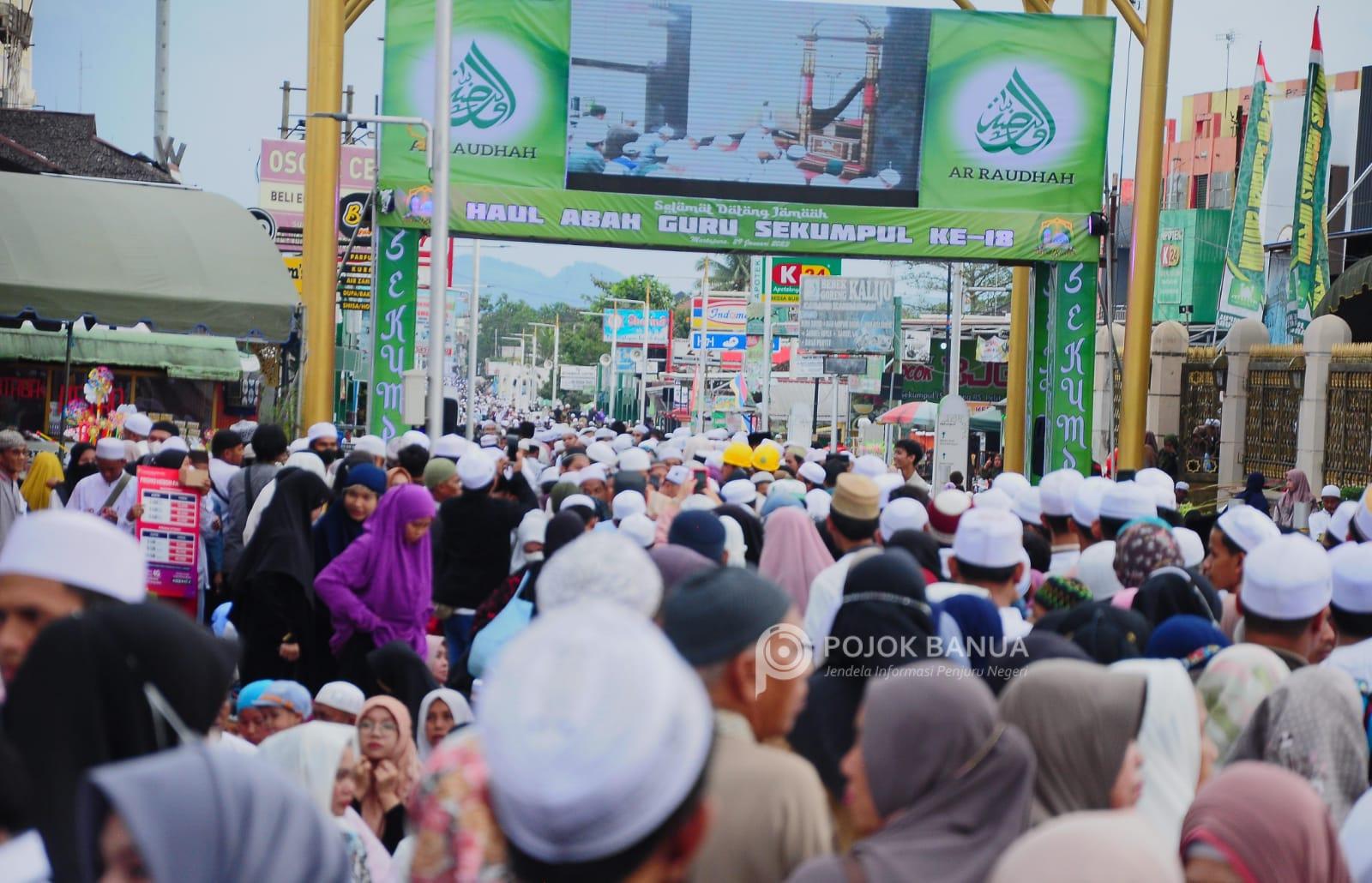Haul Guru Sekumpul di 2024 Diminta Steril dari Unsur Politik ...
