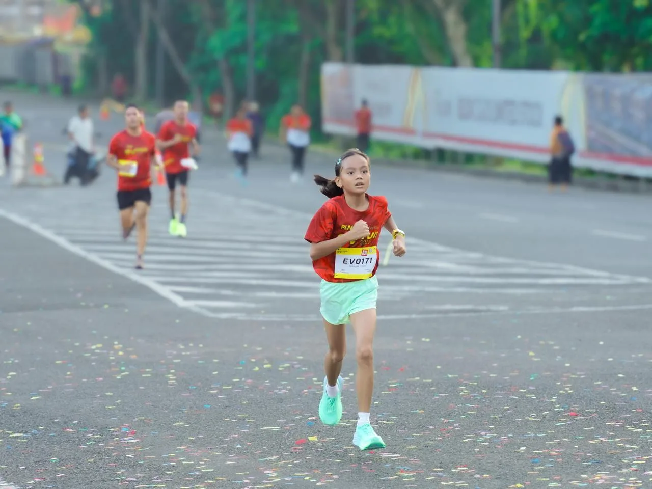 Ribuan Peserta Meriahkan Electric Vibes Run 2025 di Balikpapan ...